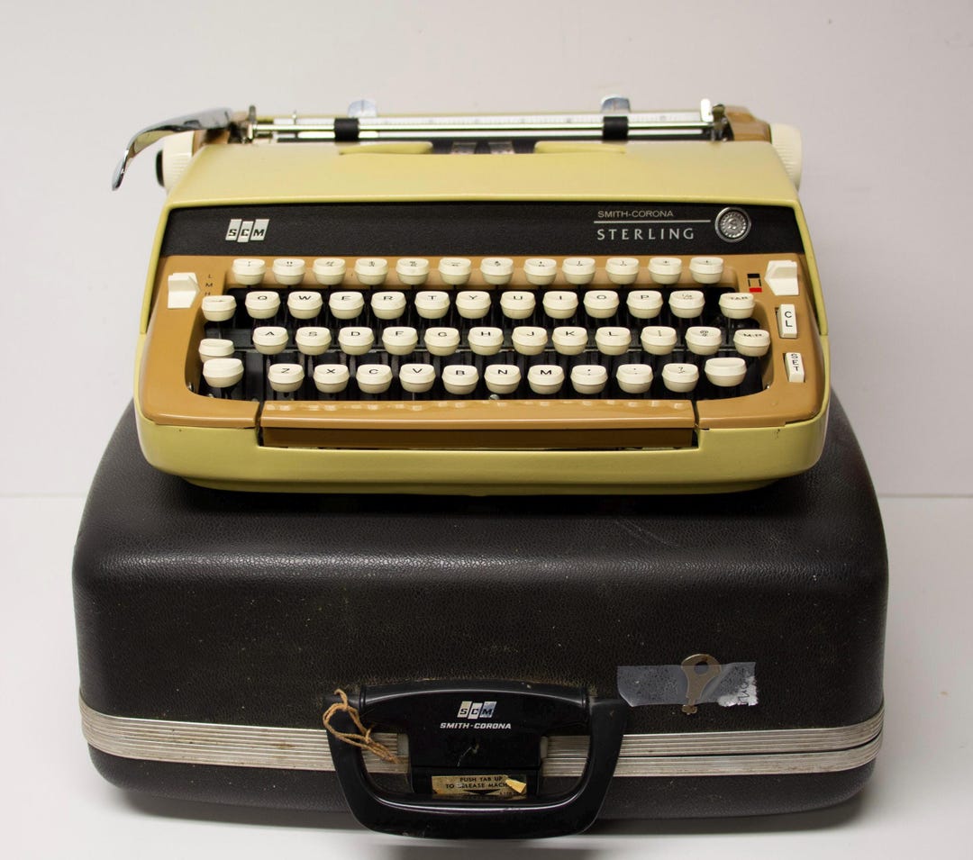 Vintage SCM Smith Corona Sterling Portable Typewriter With Case Works ...