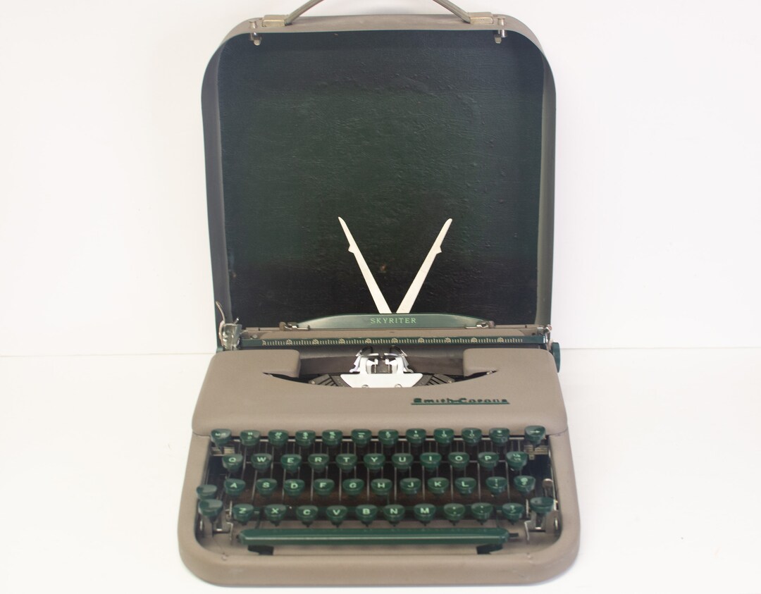 Vintage WORKING Smith Corona, Inc Skyriter Typewriter Mini Manual ...