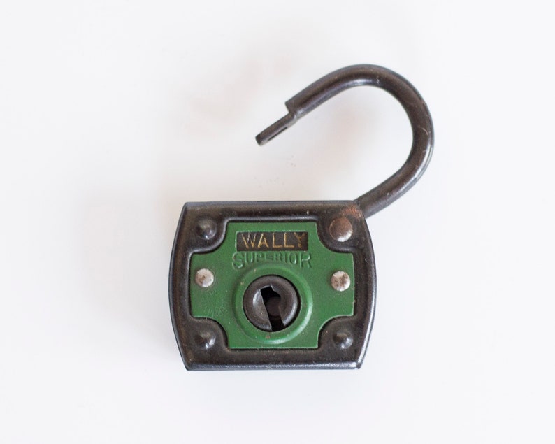 Padlock wally With Keys Vintage Green Padlock | Etsy