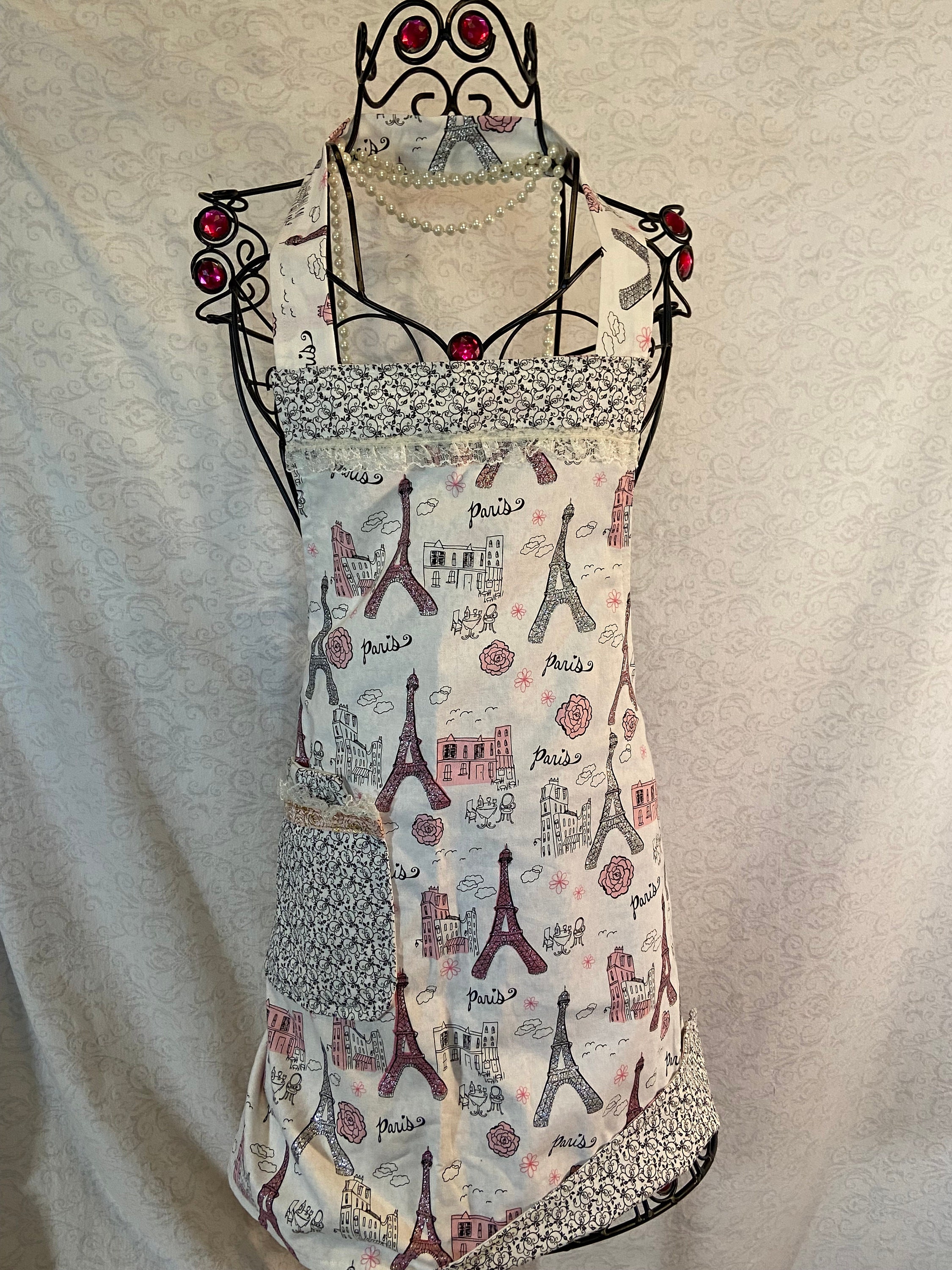 Reversible Apron..bon App'etit .. the Cutest French Apron, Ohh La La ...