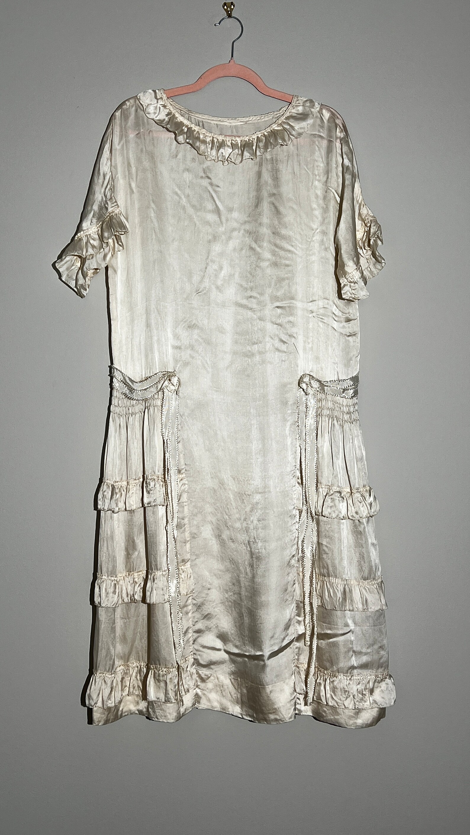The Rose - Vintage 1920s Cream Ecru Drop Waist Silk Satin Flapper ...
