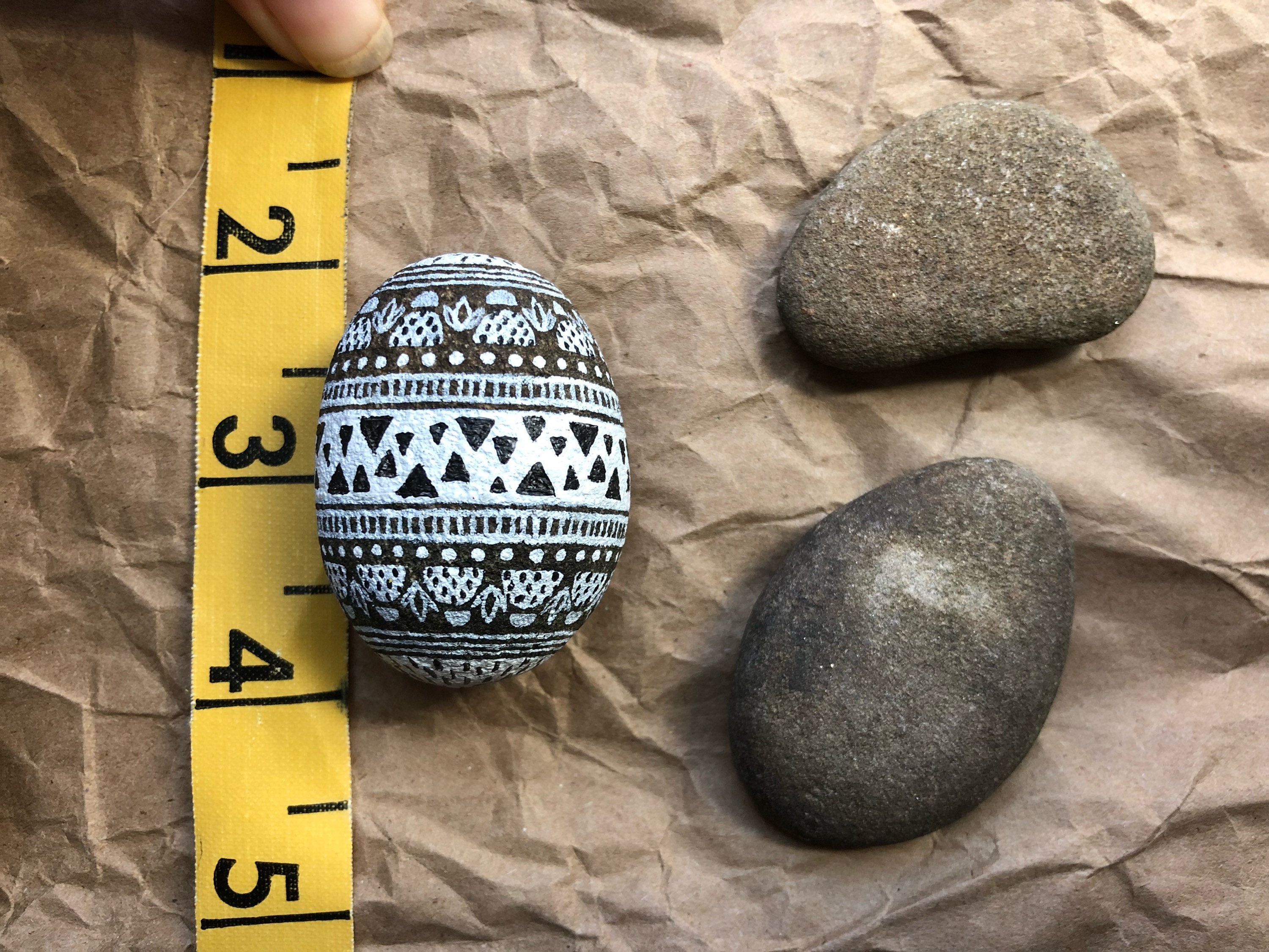 Small Hand Painted Rock--egg Shaped, Easter Decor - Etsy