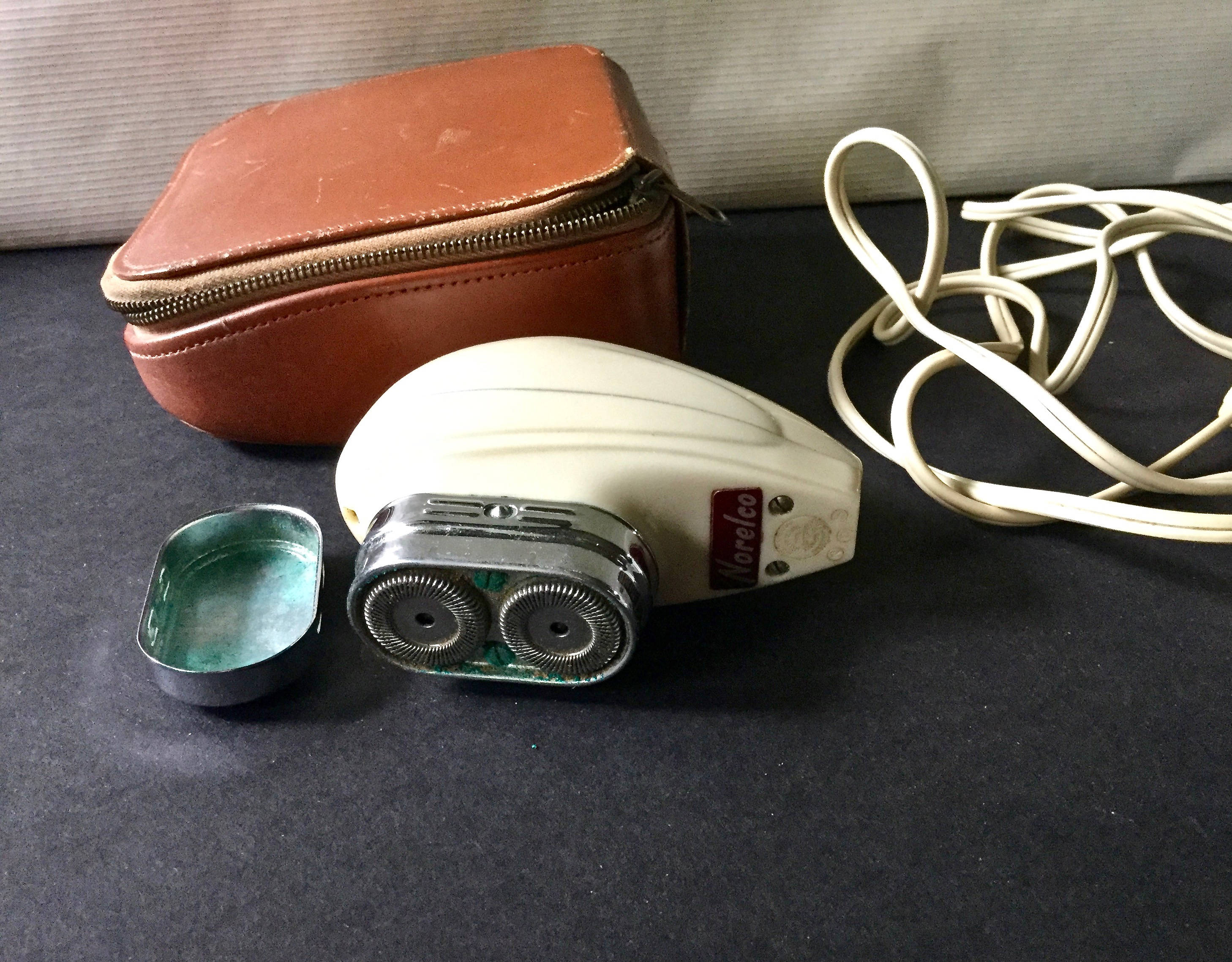 Vintage Norelco Sportsman Travel Razor Mens Shaver Electric - Etsy