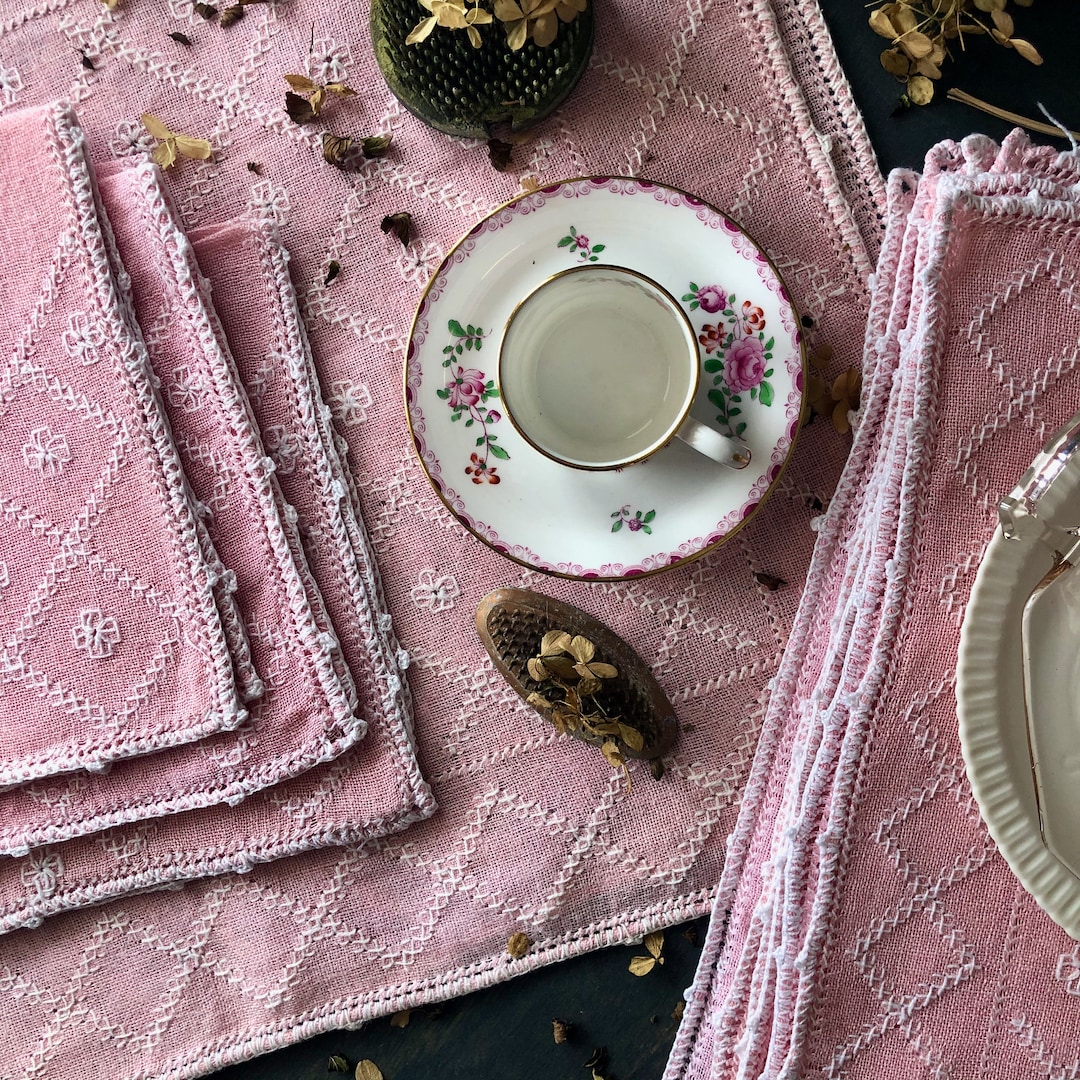 Vintage Pink Table Linens, Shabby Pink, Vintage Napkins, Vintage ...