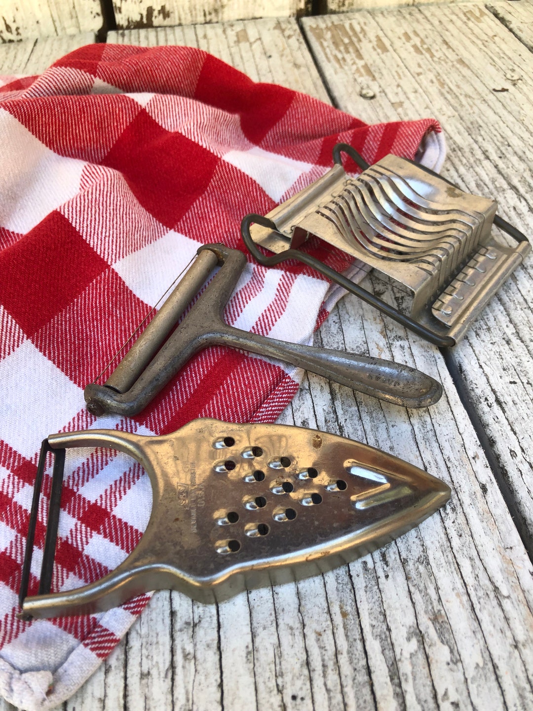 Vintage Aluminum Farmhouse Kitchen Tools. Farmhouse Cooking. Aluminum ...