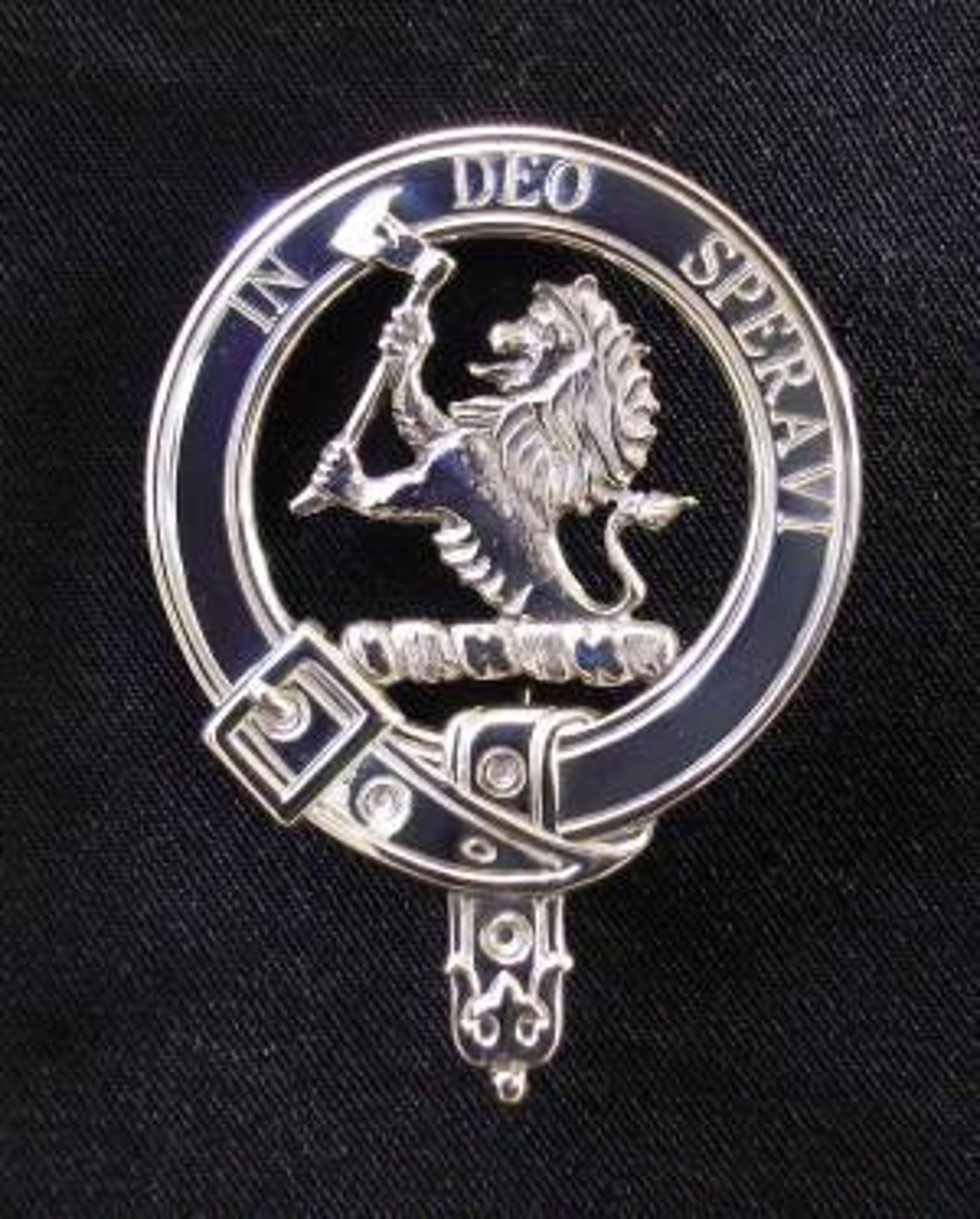 Clark II Scottish Clan Wappen Abzeichen aus massivem Sterling oder ...