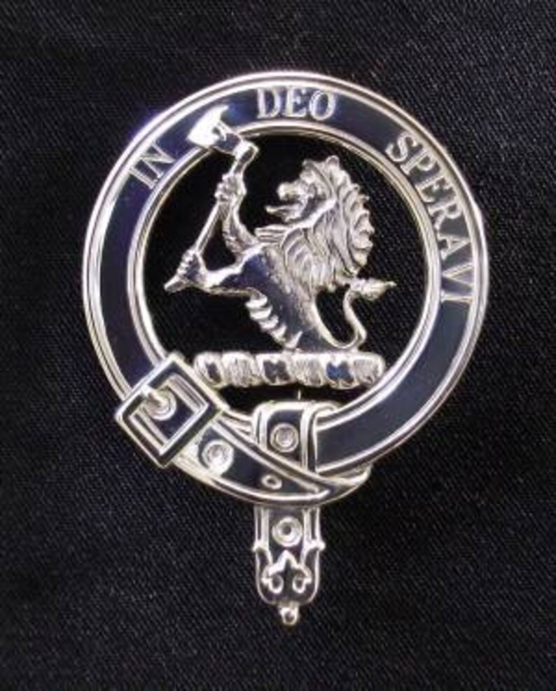 Clark II Scottish Clan Crest Badge in Solid Sterling or 14K - Etsy