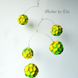 Spring Kinetic Mobile , Yellow Green , Paper Balls Mobile - Etsy