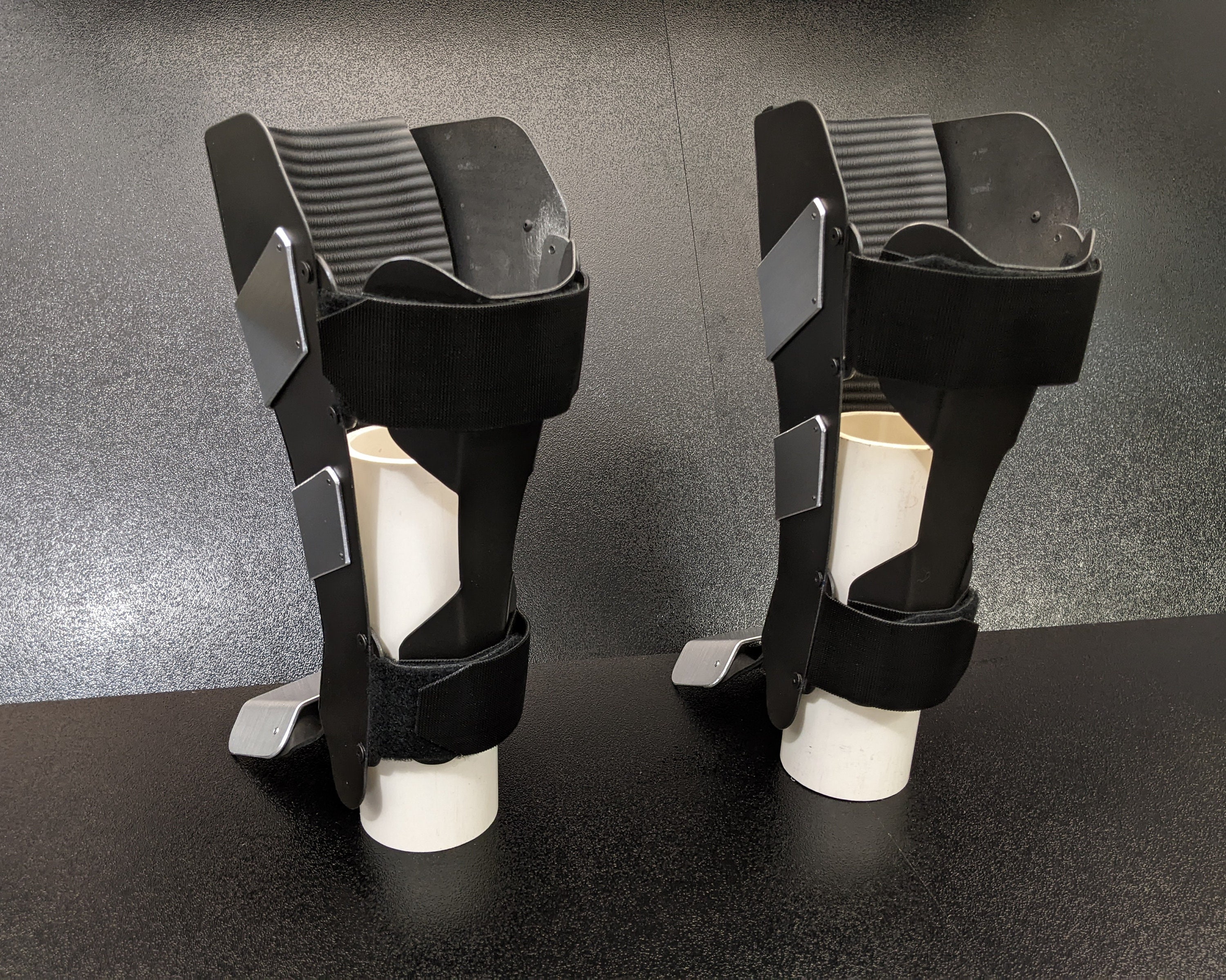 V1.5 Metal Armor Greaves - Etsy