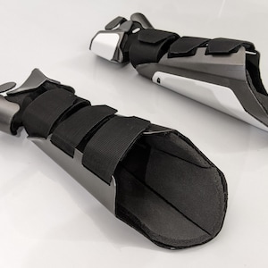 V3.5 Metal Gauntlets - Martial Arts Grade - Etsy