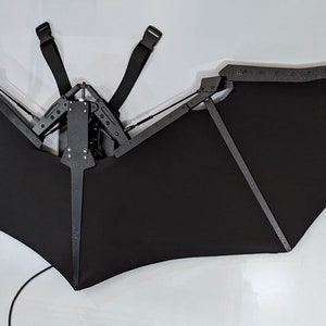 V2.6 Mechanical Wings - 8.5' Metal Bat Wings - Batman Beyond Arkham ...