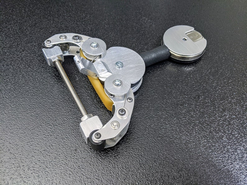 Pocket Grappler: Aluminum Spring-loaded Claw Grabber - Etsy