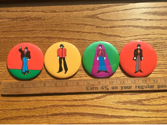 Beatles Yellow Submarine 1968 large Button Pin backs … - Gem
