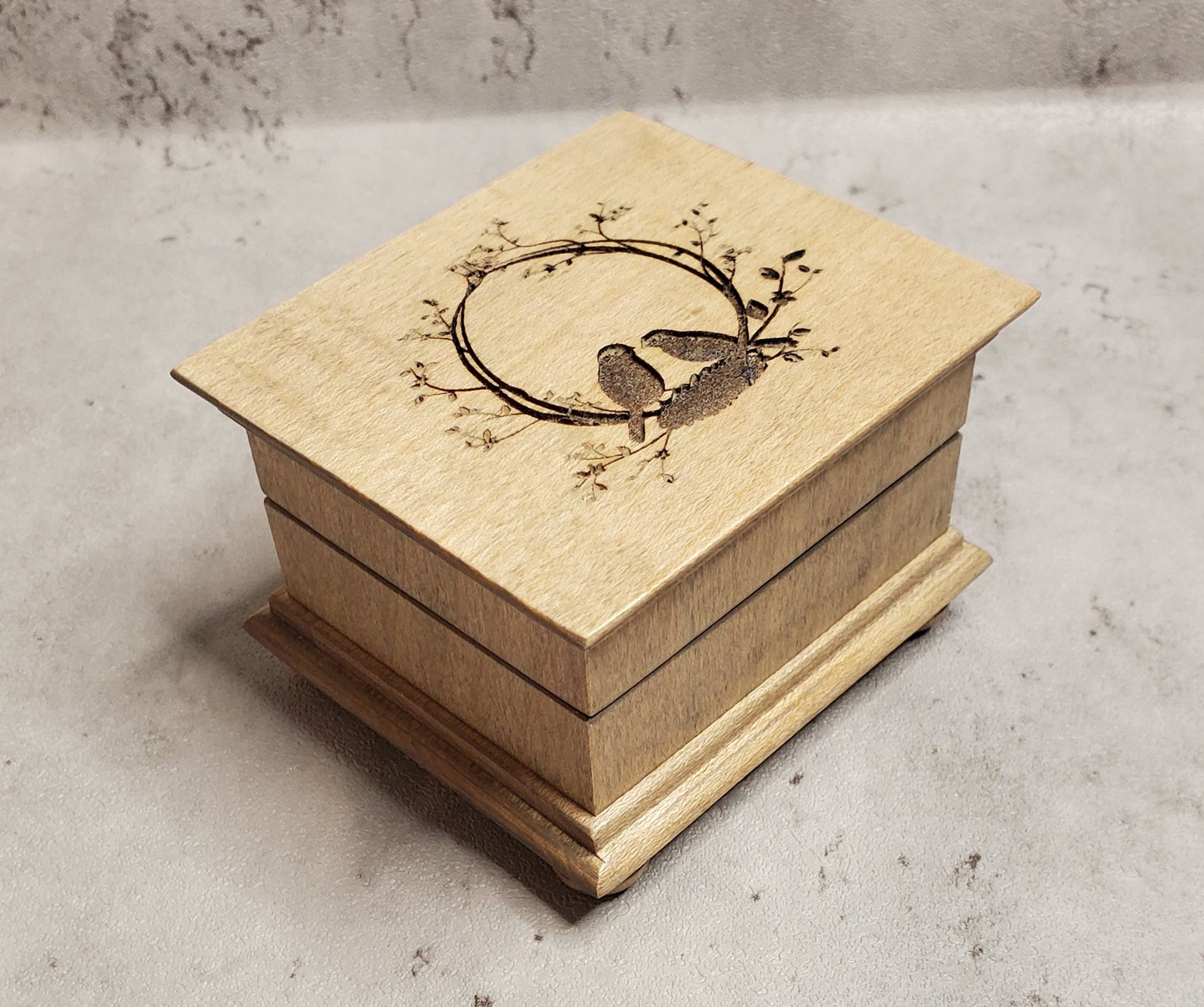 Birds Box Love Birds Music Box Playing Close to You - Etsy