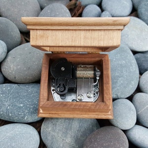 Wooden Music Box - Customized Music Box - Engraved Music Box With I ...