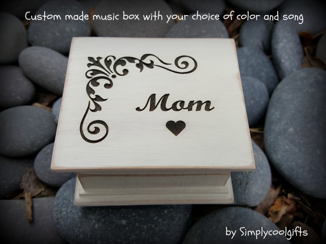 Wooden Music Box - Mom Gift Box - Engraved Box With Mom Engraved to the ...