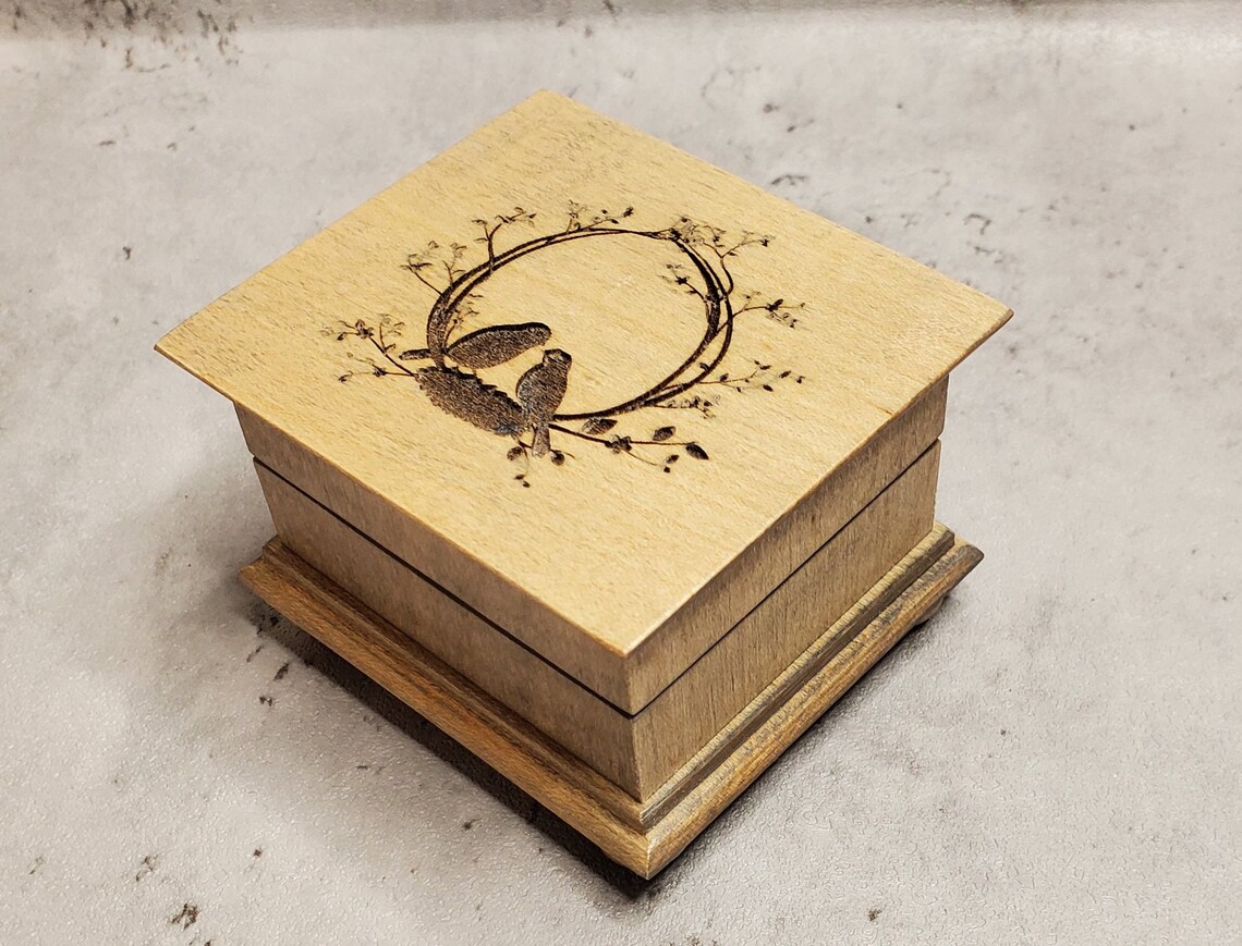Birds Box Love Birds Music Box Playing Close to You - Etsy