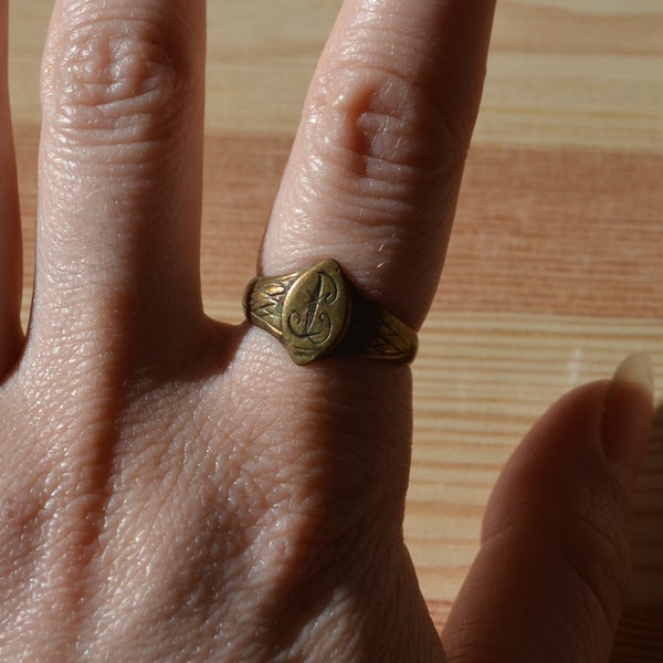 Antique Signet Ring - Etsy