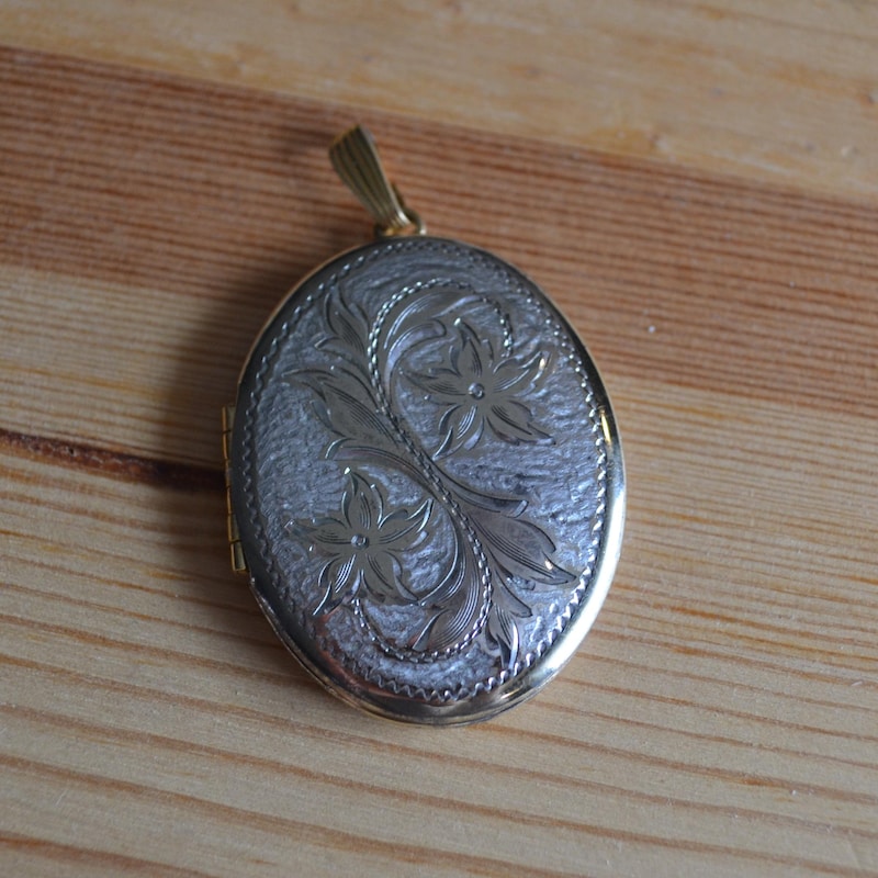 Filigree Locket - Etsy