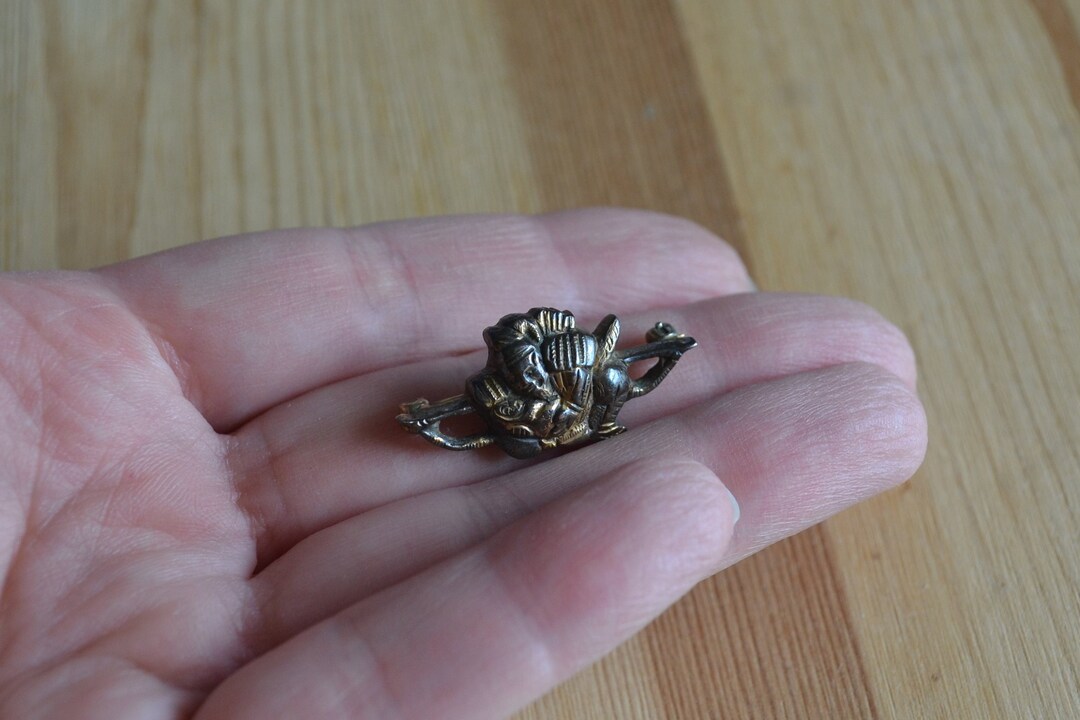 Exceptional Rare Antique Japanese Shakudo Menuki Brooch / Gold Tone ...