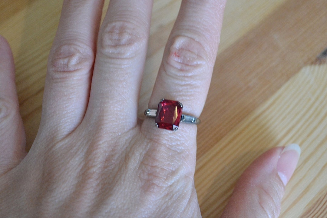 Pretty Antique Art Deco Rhodium Plate Sterling Silver Ring With Red ...