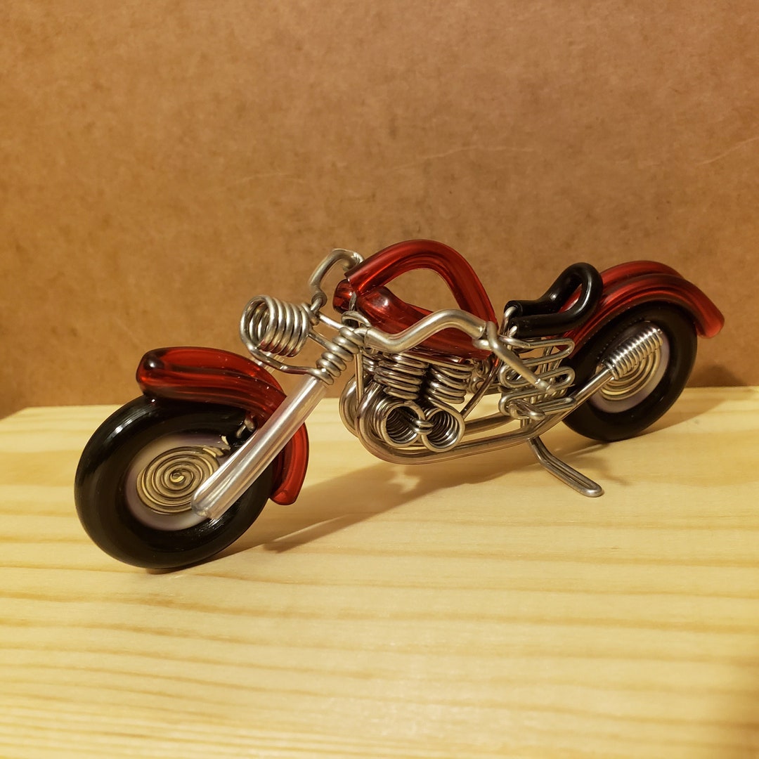 EUC Wire Art Sculpture Red Motorcycle Metal Figure Hand Made Sculpture ...