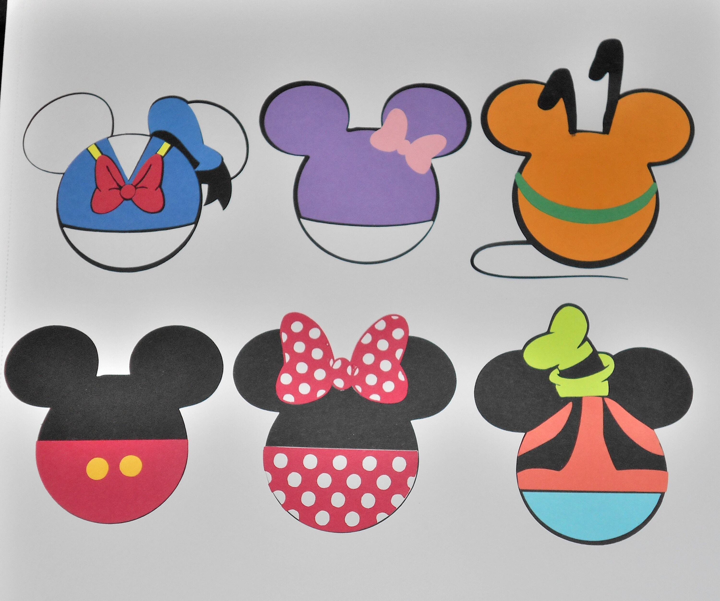 Disney Christmas Round Characters Mickey Minnie Donald - Etsy New Zealand