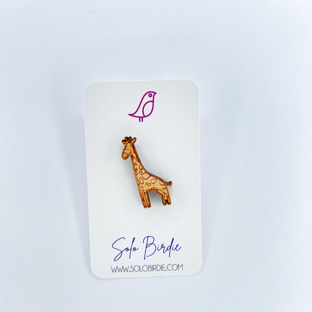Giraffe Pin Wood Engraved 1 Inch - Etsy