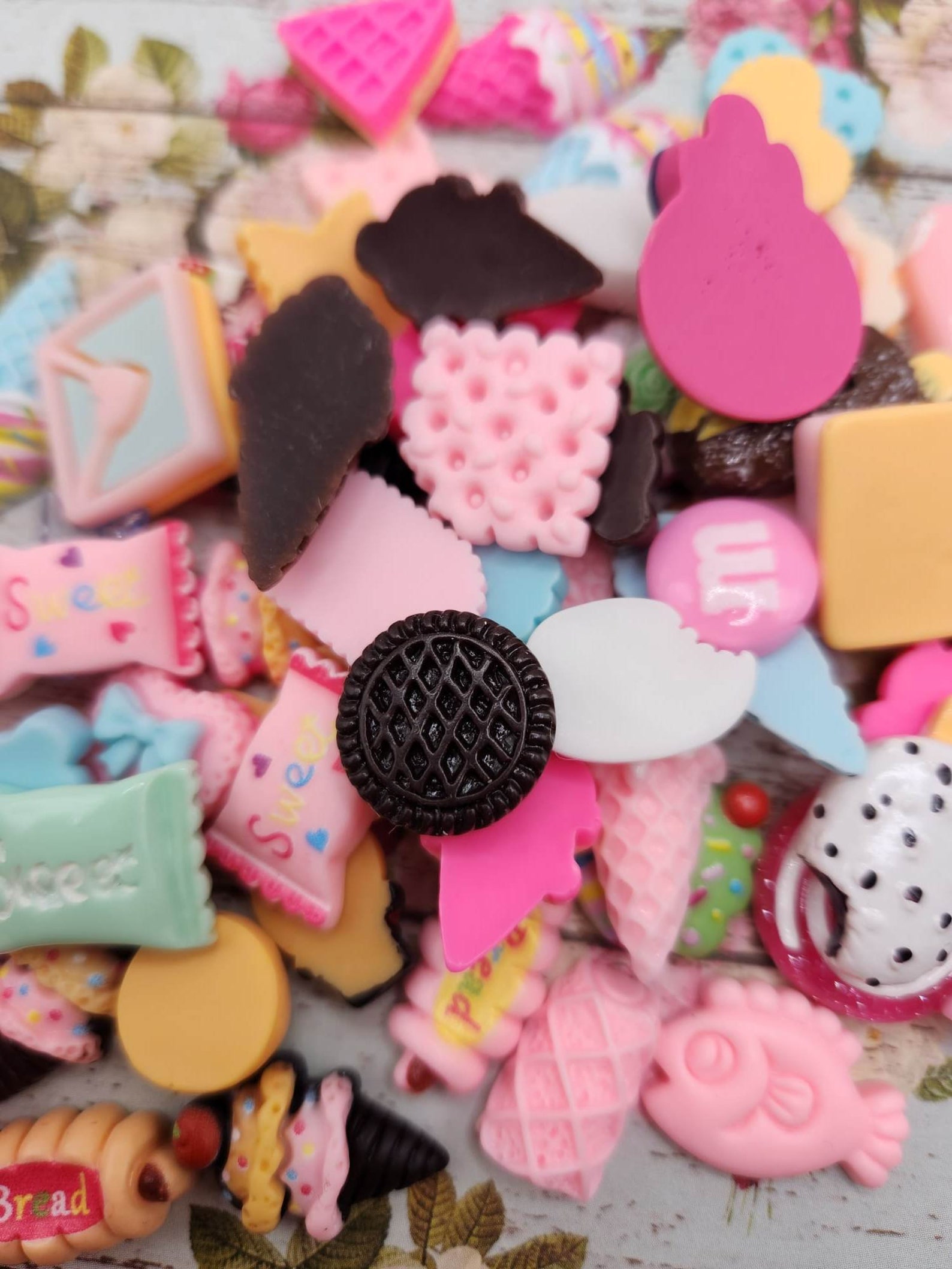6 Kawaii Candy Cabochons Decoden Nail Art Nail Charms - Etsy