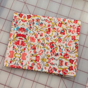 Riley Blake - FAT QUARTER Cut of Sundance - Floral in Gray **FQ Cuts ...