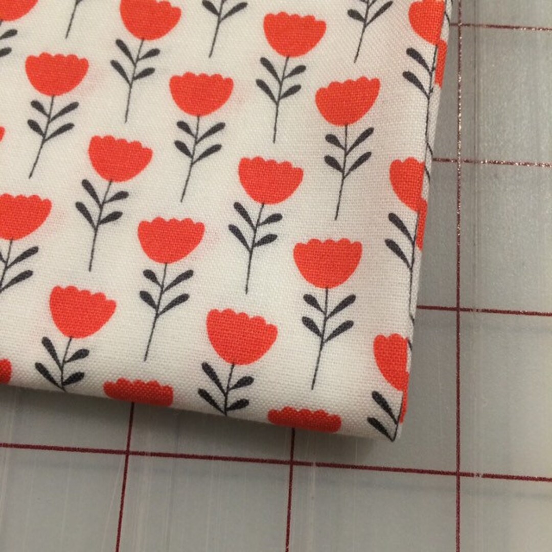 HALF YARD Cut of Critter Tails - Tulip Trail in Tulip - Continuous ...