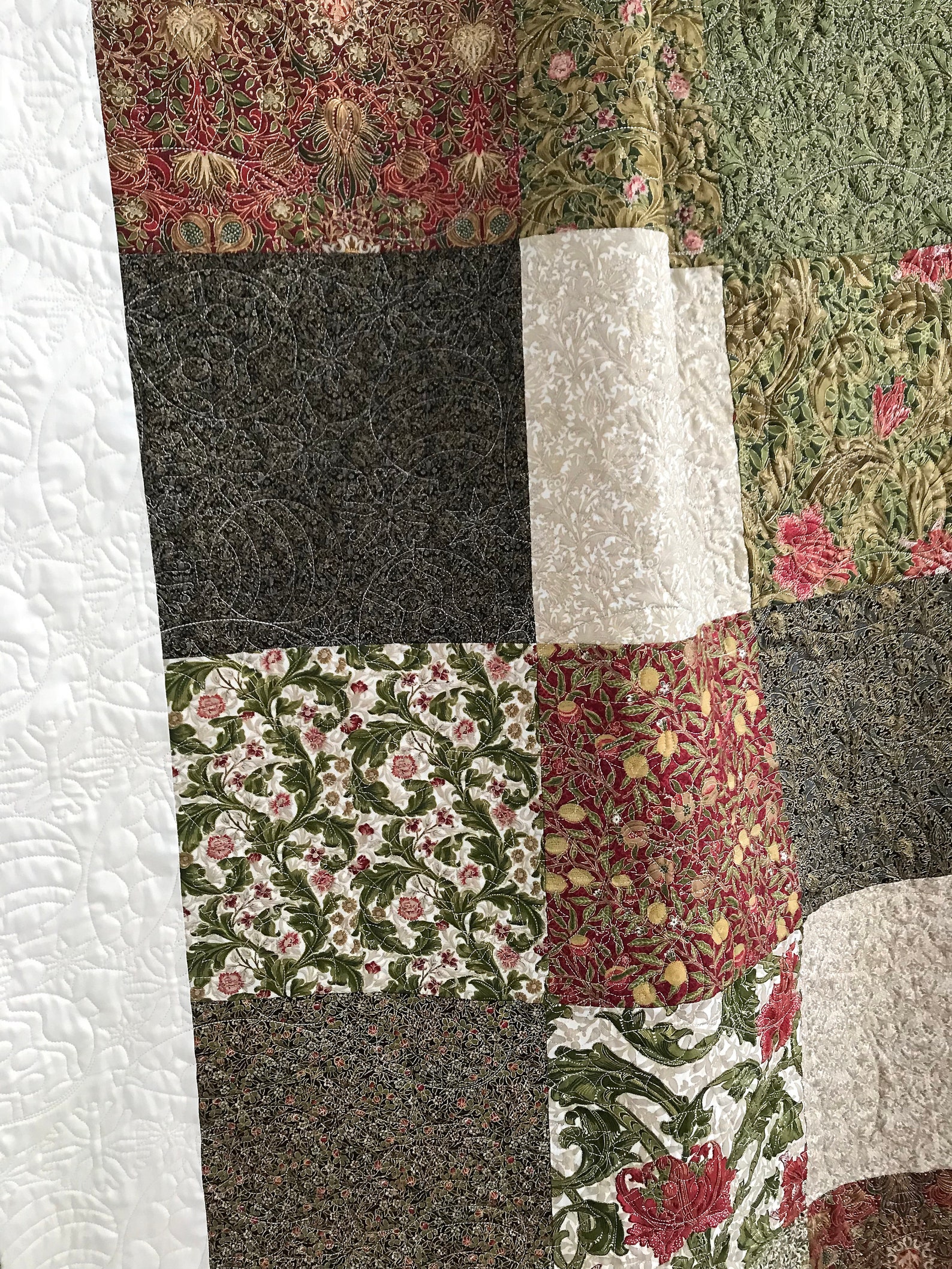 Modern Christmas Quilt Morris Holiday Collection Moda Red - Etsy