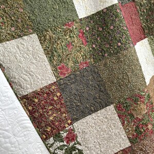 Modern Christmas Quilt Morris Holiday Collection Moda Red Green Black ...