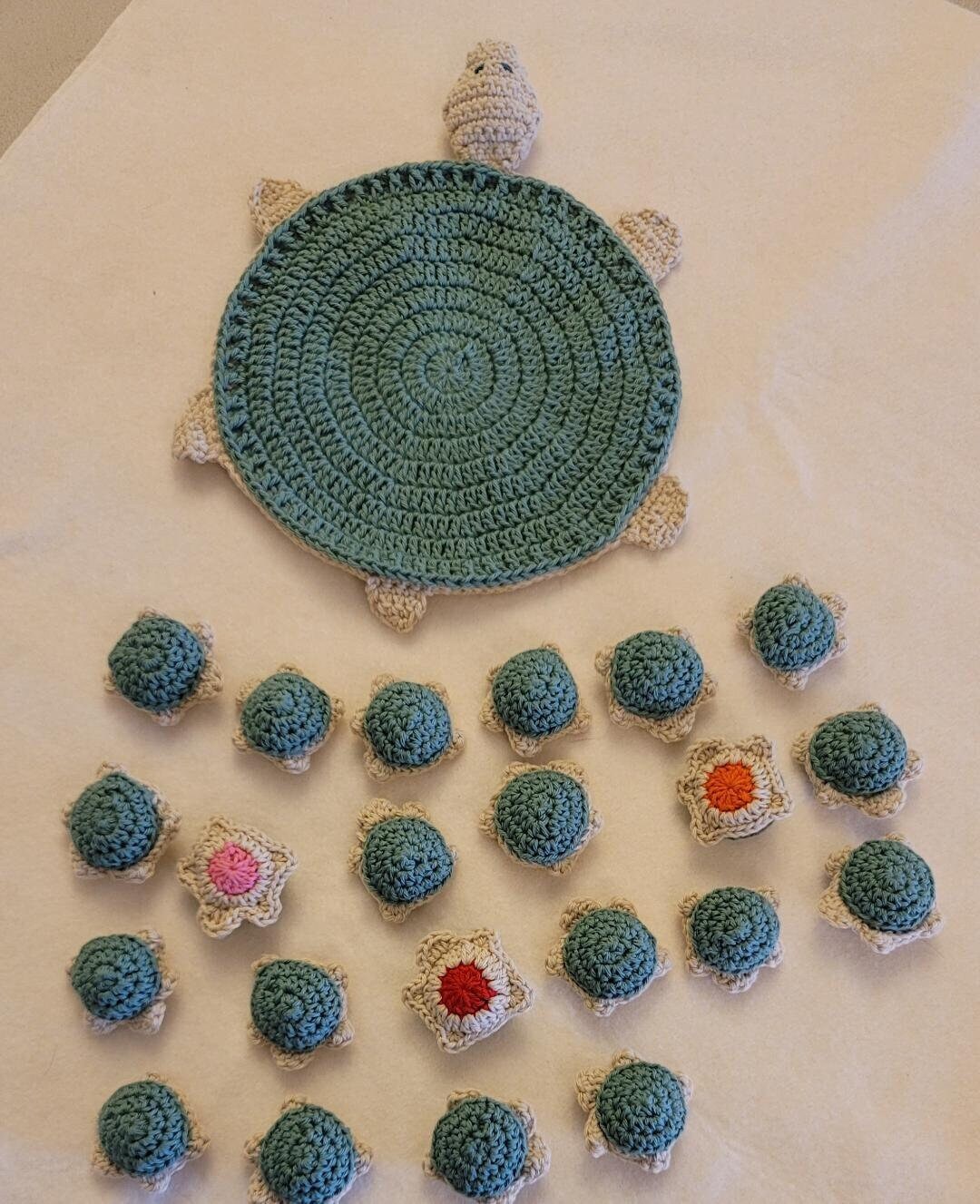 Crocheted Mamma Turtle and 22 Baby Turtle/memory Game - Etsy