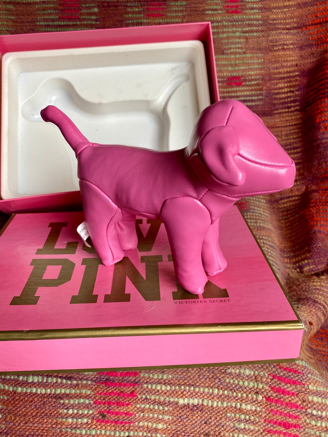 Victoria's Secret Faux Leather Pink Dog-limited Edition Employee Thanks ...