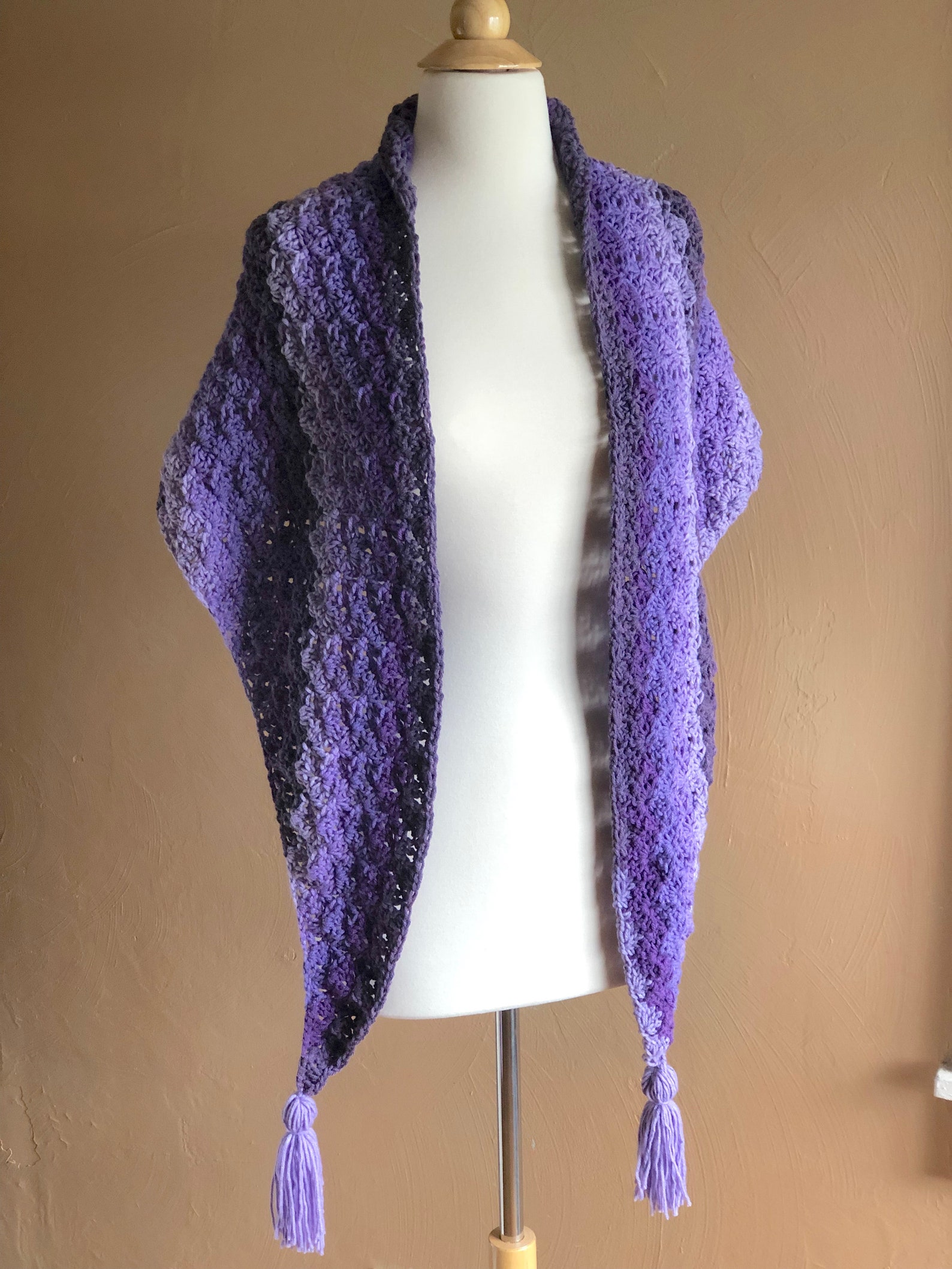 Crochet Pattern // the Thistle Shawl Pattern - Etsy