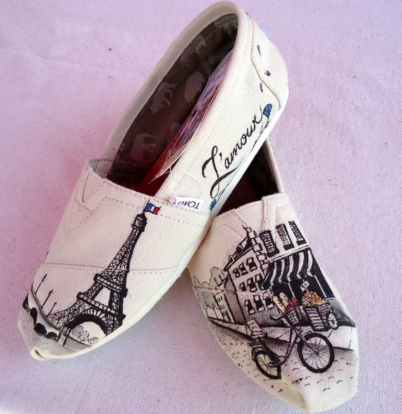 Gifts for People w/ Feet. curated by The Art of Doing Stuff on Etsy