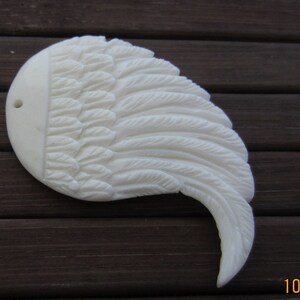 Carved Bone Wing Double Sided, 41mmx28mm, Jewelry Making Supplies B5023 ...