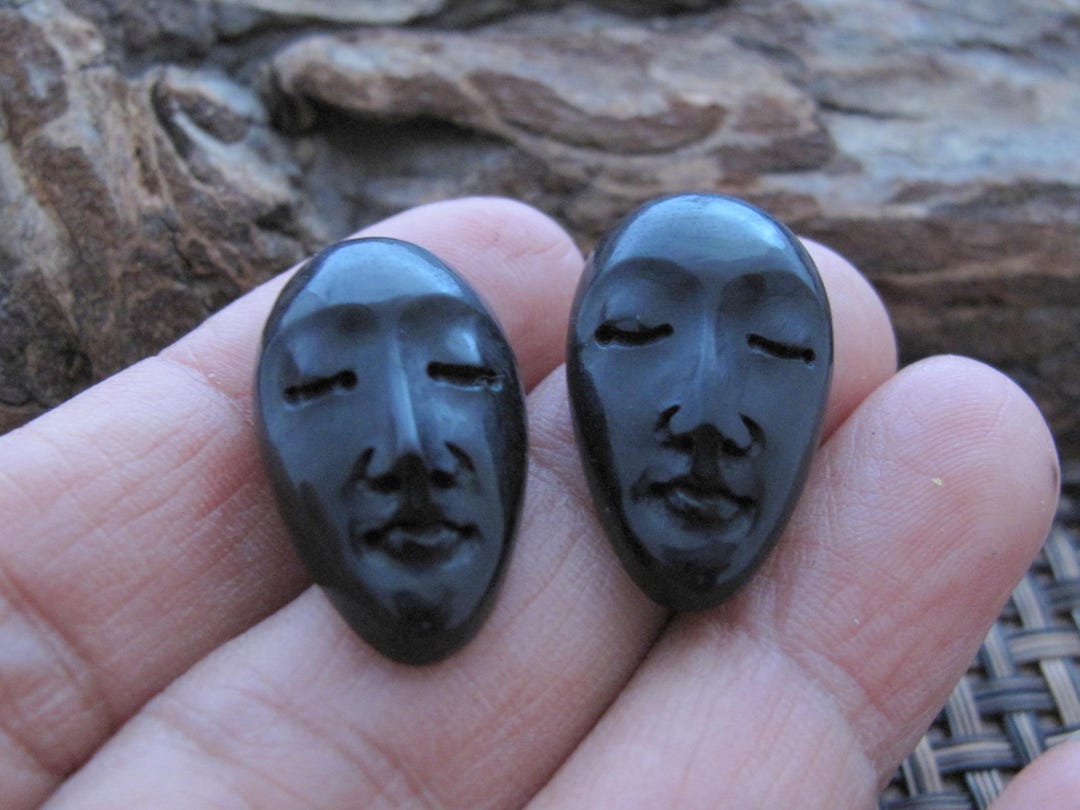 Pair Oval Face Cabochon With Closed Eyes , Buffalo Horn Carving ...