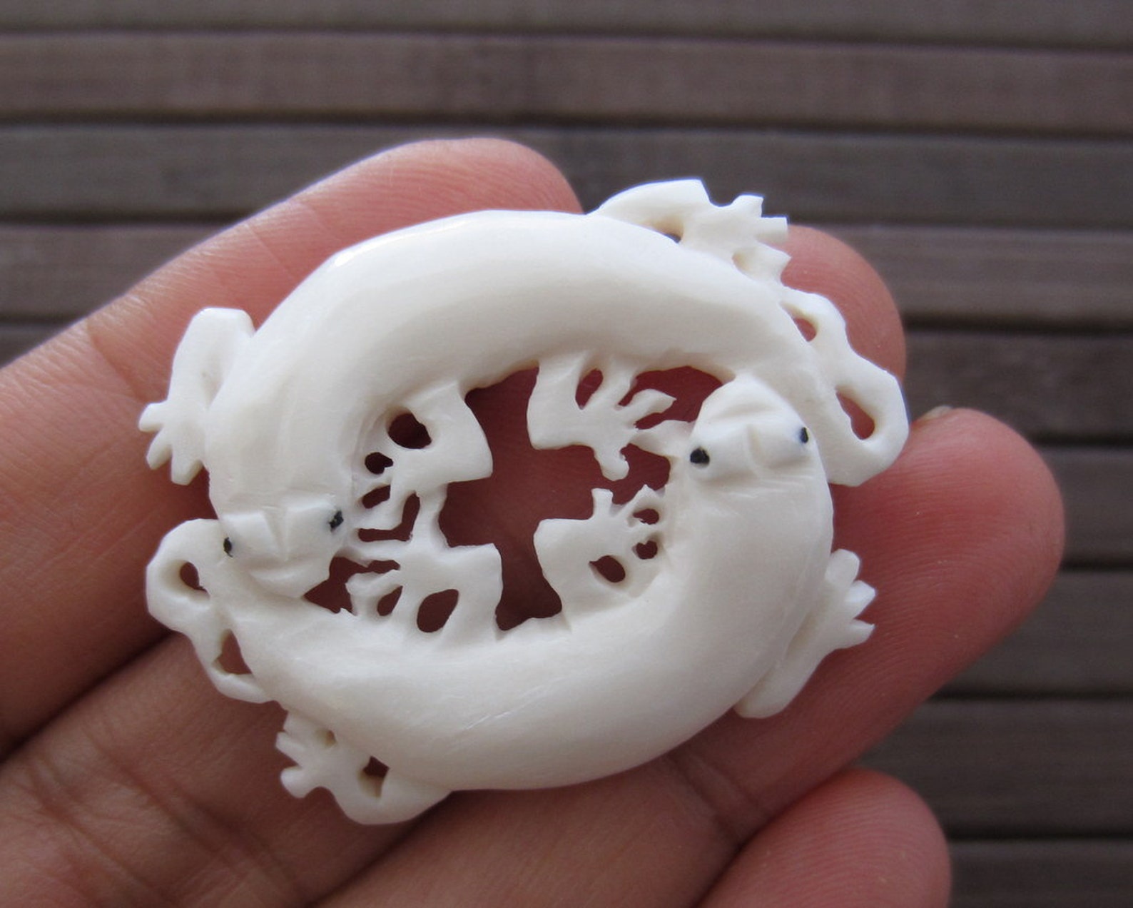 Amazing Detail Small Hand Carved Gecko Carved Bone Natural - Etsy