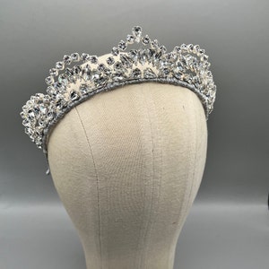 Art Deco Crown Tiara in a 1920s Design, Regal Style Bridal Accessory ...