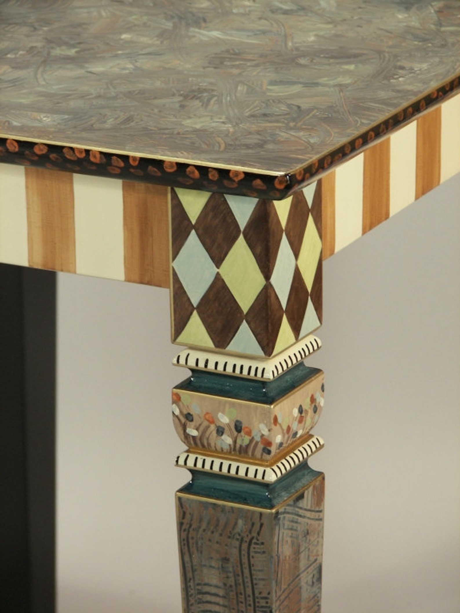 G || Carved Leg End Table/lamp Table/side Table | 24x22x25h | as Shown ...
