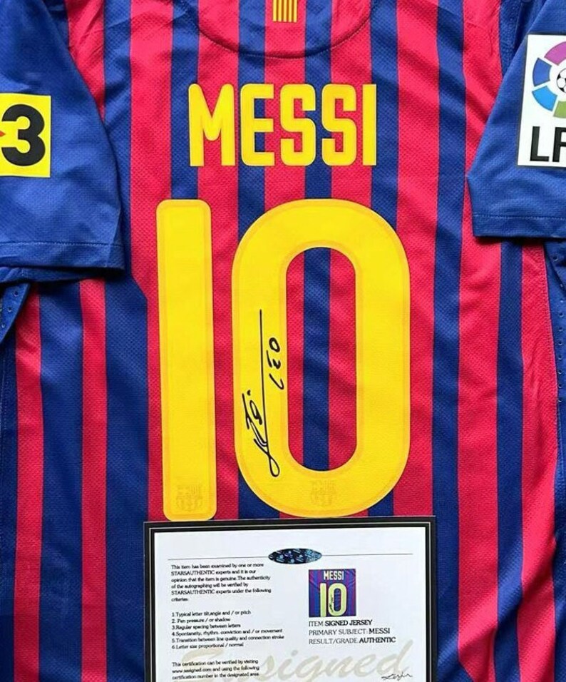SIGNATURE Lionel Messi Barcelona Home 11/12 Record-breaker Signature ...
