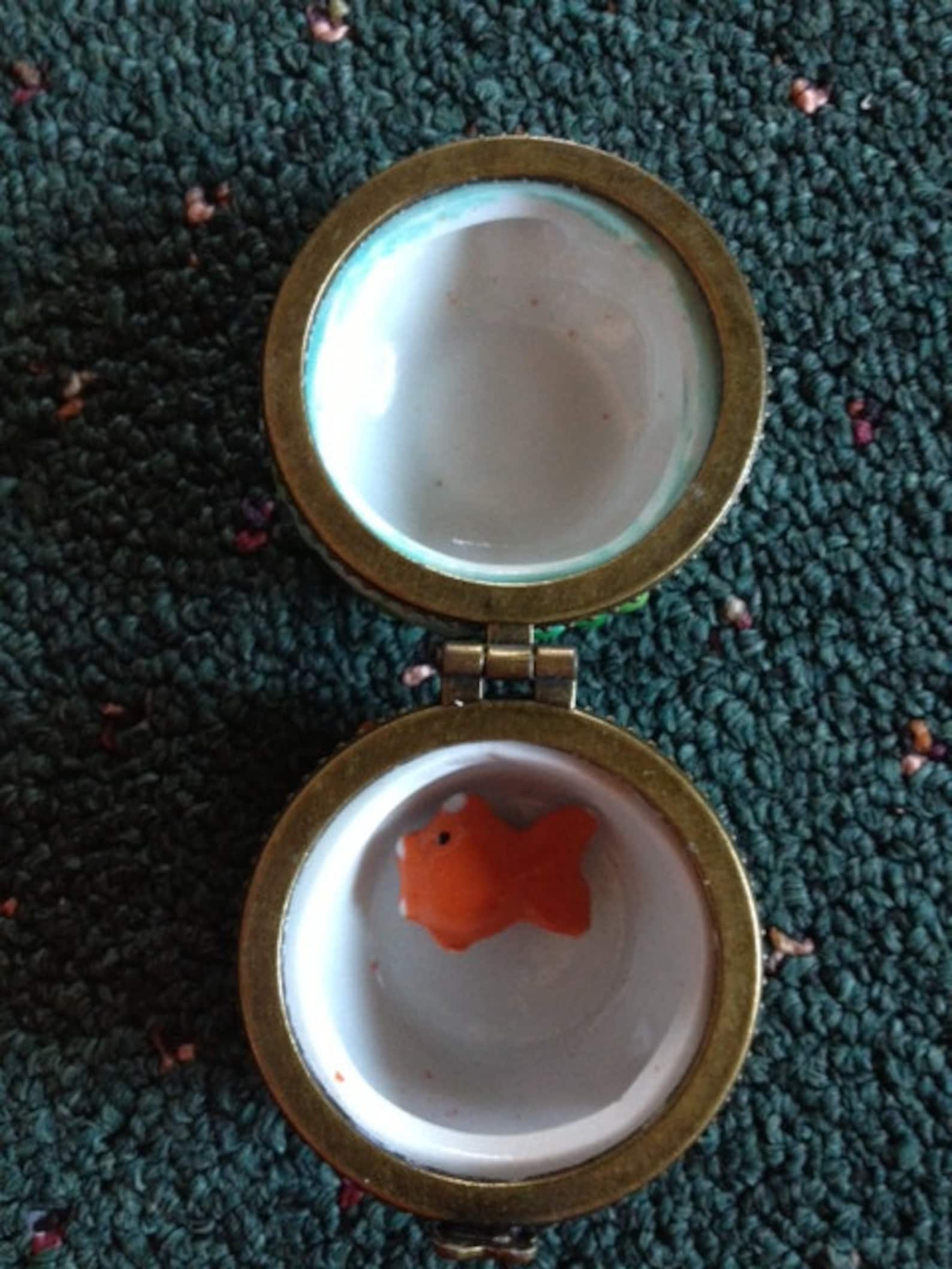 Vintage Ceramic Sea Life Themed Box With Enclosed Tiny Gold Fish - Etsy