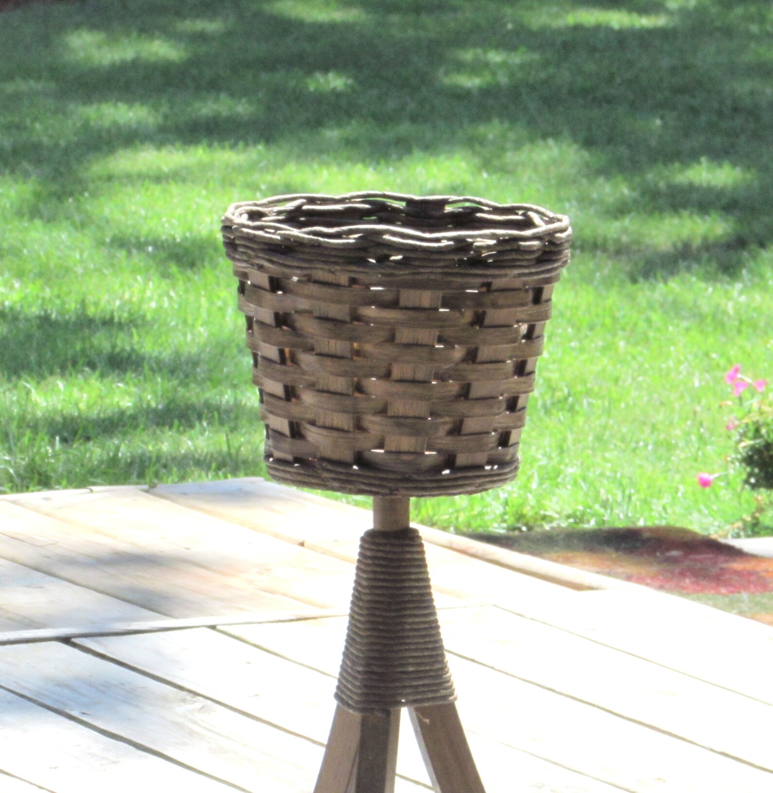 Vintage Wicker Plant Stand Rustic Shabby Chic Furniture - Etsy