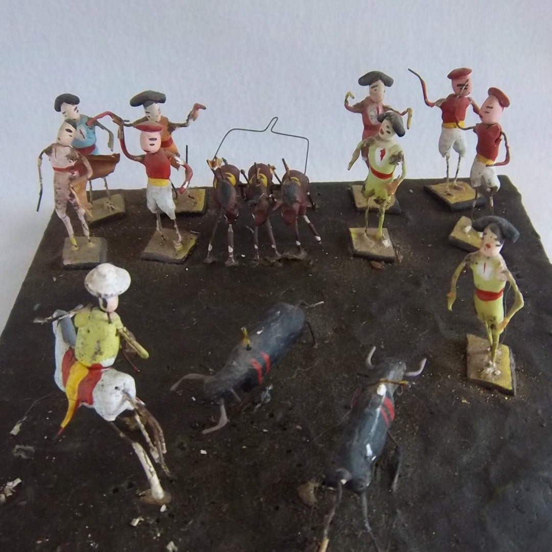 The Bullfight Tiny Miniature Matadores and Bulls - VERY RARE - Clay ...