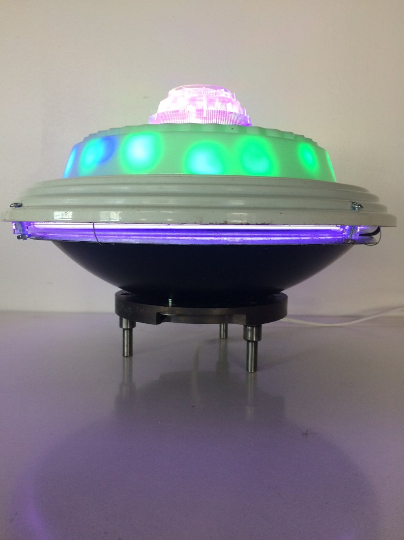 Alien Encounter. Illuminated UFO Art Sculpture by Ferdinand Metz - Etsy