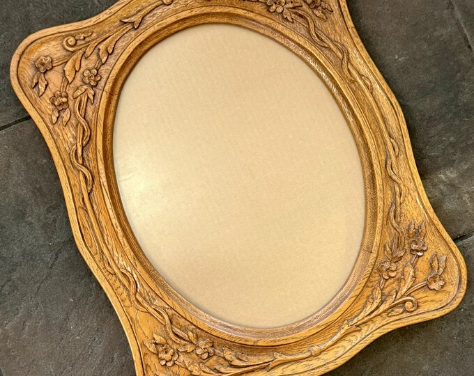 Vintage Carved Oak Oval Frame 17x14” Art Frame With Glass Insert ...