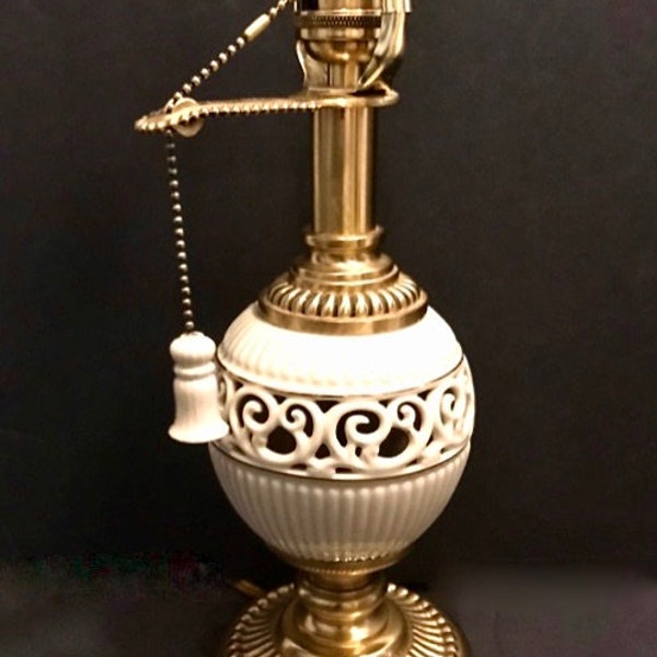 Vintage Table Lamp - Etsy