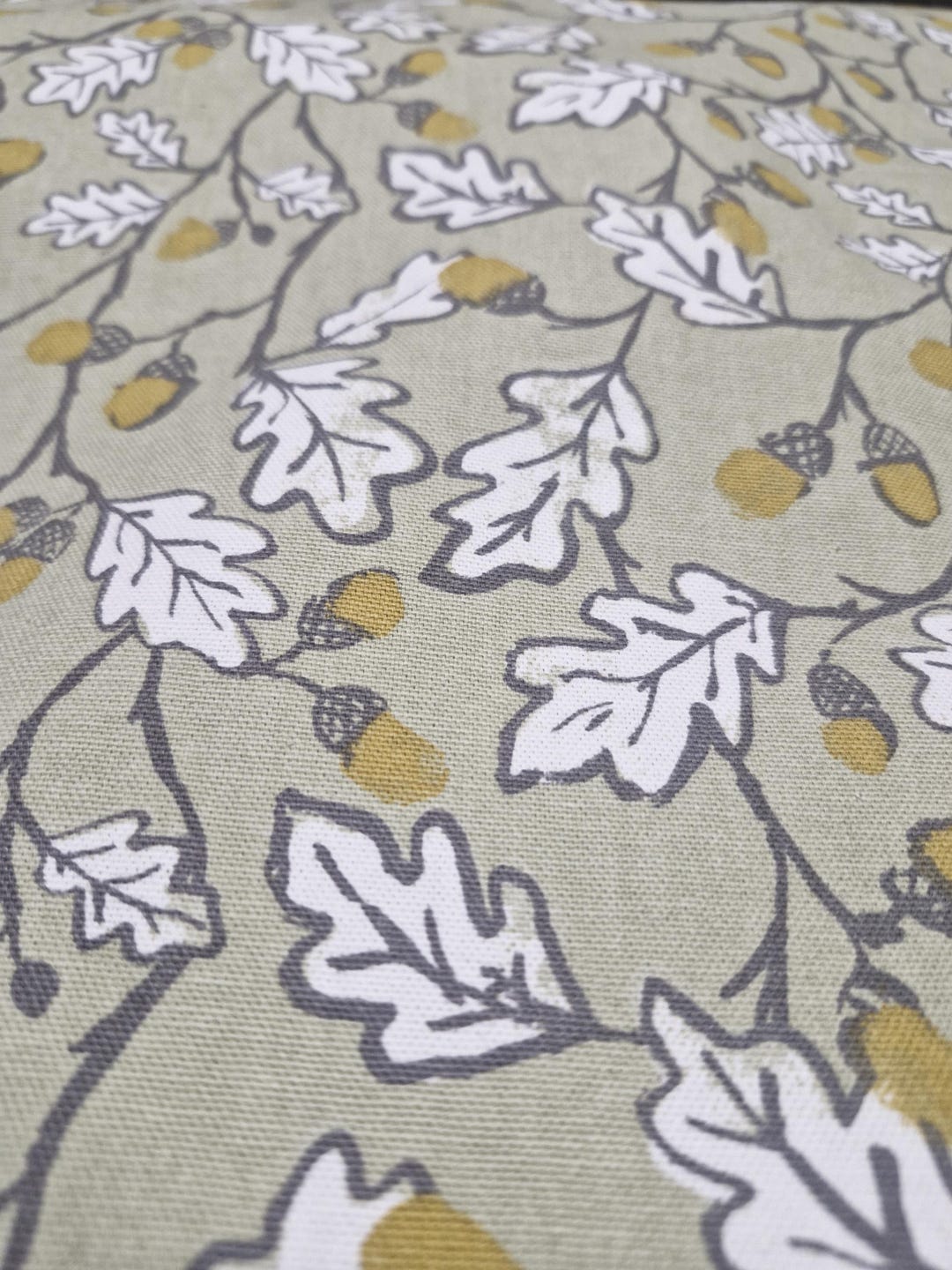 Table Runner Sage Acorn Leaf Pattern. Leaf Pattern and Acorn. - Etsy